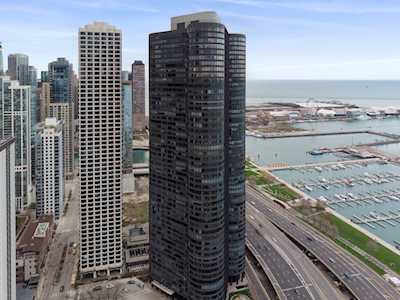 Harbor Point Condos For Sale Chicago, IL | 155 N Harbor Dr