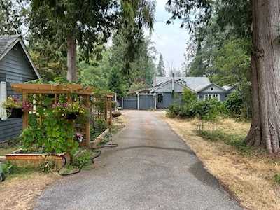 Maple Ridge Waterfront Homes For Sale - Maple Ridge Waterfront Real Estate