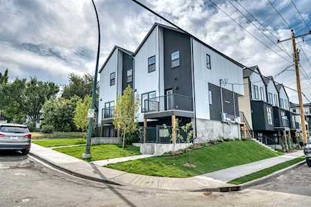 Townhouses for Sale in Calgary - Townhomes in Calgary