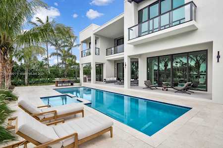 Keystone Islands, North Miami, FL Real Estate & Homes for Sale