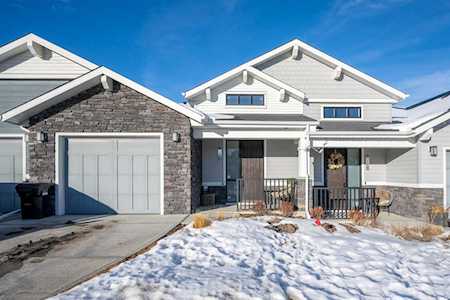 Crestmont Homes For Sale West Calgary - Crestmont Real Estate