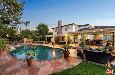 Swimming Pool Homes for Sale in Los Angeles | Los Angeles Real Estate