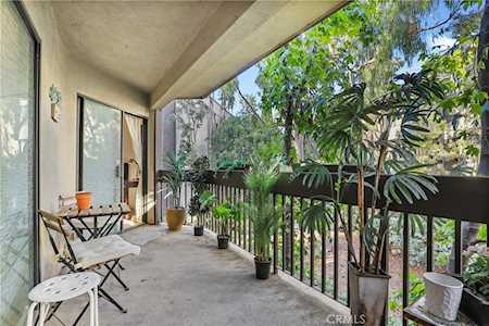 Courtyards | West Hollywood Condos | 950 N Kings Rd West Hollywood, CA ...