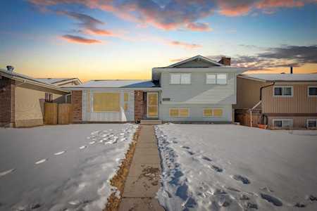 Temple Homes For Sale Northeast Calgary - Temple Real Estate