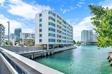 Lincoln Bay Towers Condos for Sale | 1450 Lincoln Rd