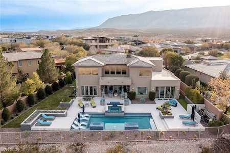 The Ridges Homes with Pool