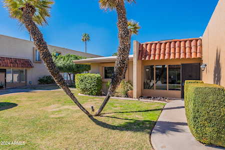 Bethany Villa Condominiums in Phoenix, Arizona | Kenneth James Realty