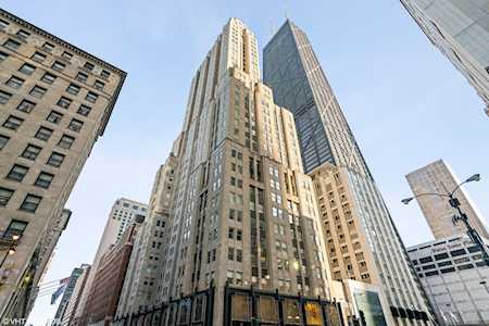 Palmolive Building Condos of Chicago | 159 E Walton Street