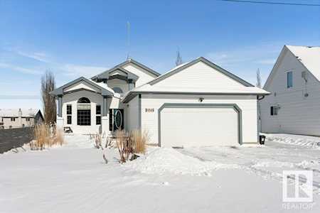 Cardiff Alberta Homes with Heated Garage