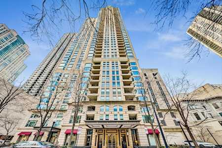 The Fordham Condos of Chicago | 25 E Superior St