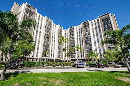 Paradise Island Towers | Treasure Island Florida Condos For Sale