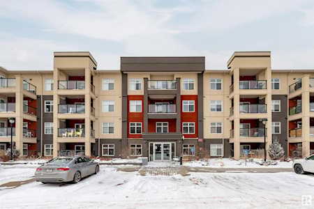 New Sarepta Alberta Homes with Club House