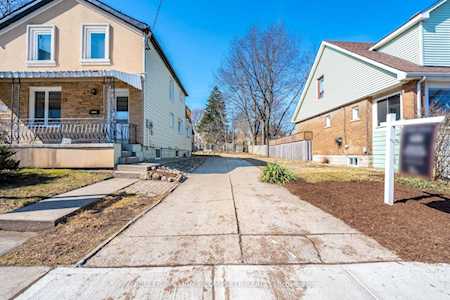Strathcona Homes For Sale Hamilton - Strathcona Real Estate