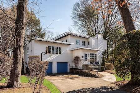 Mid-Century Modern Style Homes for Sale in Massachusetts - Signal Real ...