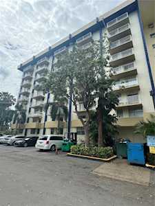 Yolanda Villas Condos For Sale Miami - 4550 NW 9 St, Miami, FL Real Estate