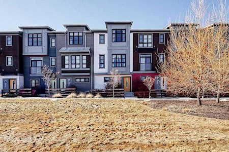 Difference Between Calgary Condos and Townhouses