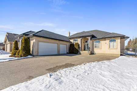 Rural Sturgeon County Alberta Luxury Homes