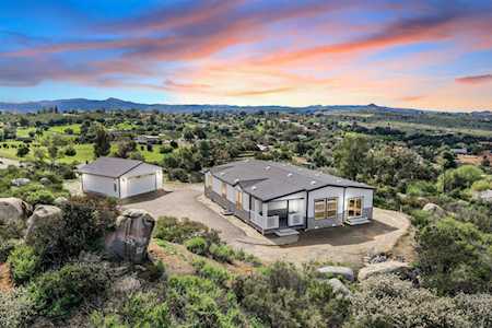 9 Reasons Valley Center San Diego Is a Great Place to Live in 2024 | 2025