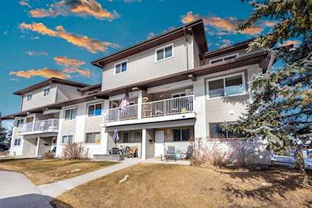 Braeside Houses For Sale In Calgary