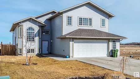 Lamont Alberta 2 Storey Homes