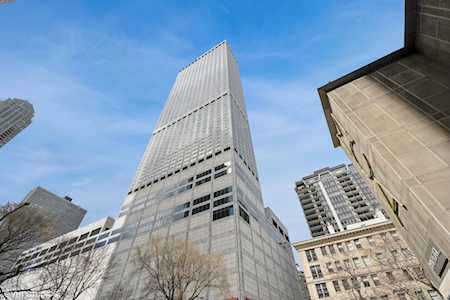 Water Tower Place Condos of Chicago | 180 E Pearson Street Condos