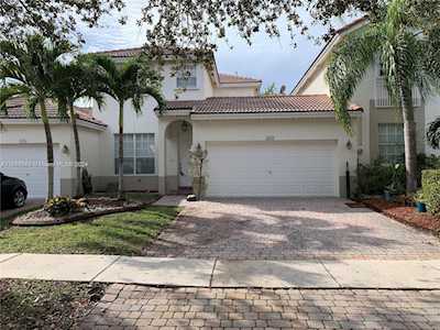 Sunset Lakes, Miramar, FL Real Estate & Homes for Sale
