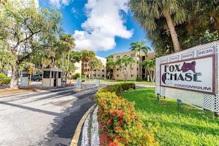 Fox Chase Condos For Sale Miami - 8625 NW 8Th St, Miami, FL Real Estate