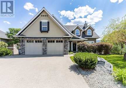 Sun Rivers Homes for Sale & MLS® Listings | Loyal Homes