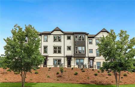 Clairmont Place Condos for Sale in Decatur | 1800 Clairmont Lake