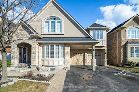 Milton Homes with Basement Apartment