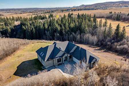 Calgary Homes With Acreage For Sale - Calgary Acreage Properties