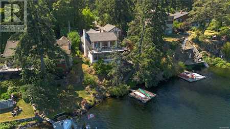 Prospect Lake Houses for Sale & MLS® Listings | Loyal Homes