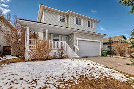 Cochrane Homes with Finished Basements For Sale