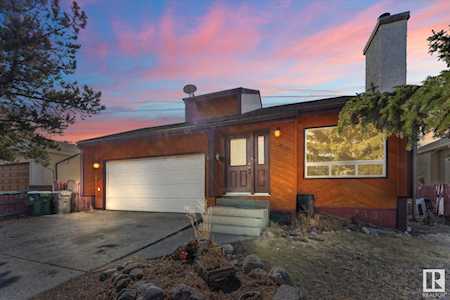 Lamont Alberta 2 Storey Homes