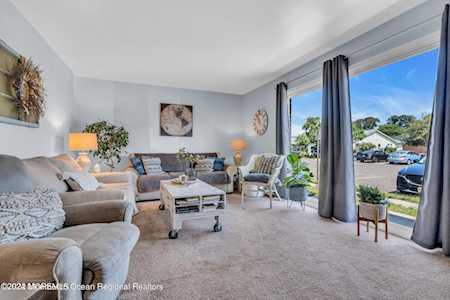 Brick Condos & Townhomes For Sale