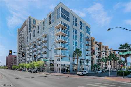 Las Vegas High Rise Condo 1-Bedroom