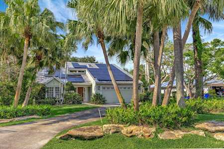 Stuart FL Waterfront Homes For Sale - Stuart, Florida