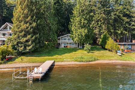 Summit Lake Waterfront Homes (Local Waterfront Specialists)