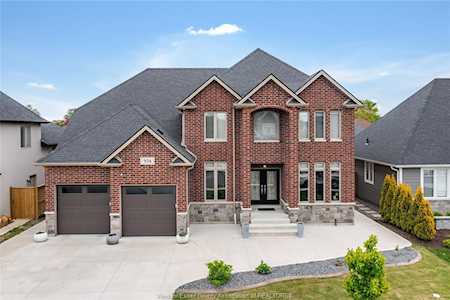 Windsor Luxury Homes For Sale - Windsor Luxury Real Estate