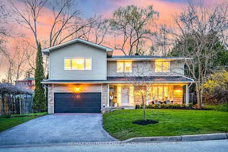 Barrie Luxury Homes For Sale - Barrie Luxury Real Estate