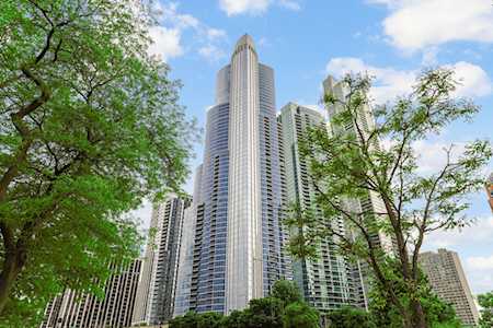 One Museum Park Condos of Chicago | 1211 S Prairie Ave