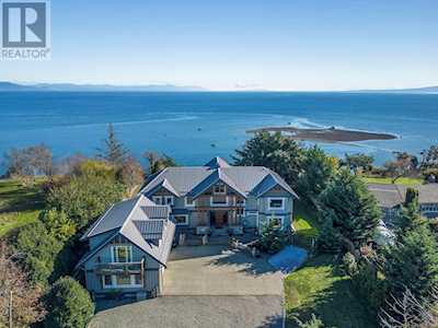 Comox Waterfront For Sale & MLS® Listings | Loyal Homes