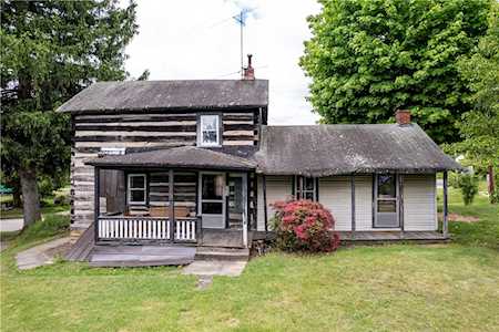 Log Homes and Log Cabins For Sale Near Pittsburgh