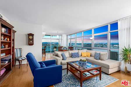 Azzurra Condos in Marina Del Rey | 13700 Marina Pointe | AZZURRA Luxury ...