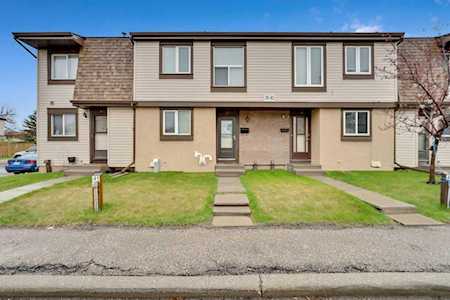 Calgary Townhomes For Sale - Calgary Townhouse Real Estate