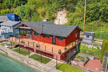 Colvos Passage Waterfront Homes in Gig Harbor, WA (Local Waterfront ...