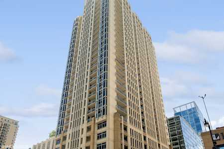 Chicago High-Rise Condos For Sale
