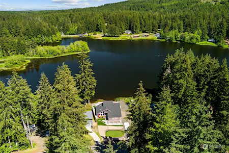 Lake Symington Waterfront Homes (Local Waterfront Specialists)