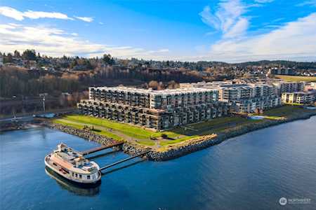 Rainier Condominiums at Point Ruston