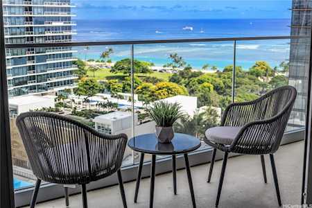 Ko'ula at Ward Village